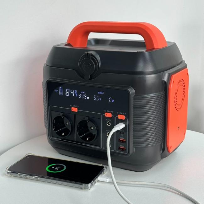 Mobile Power 600W/300W/2200W Outdoor Camping Family RV Portable Solar Power Station