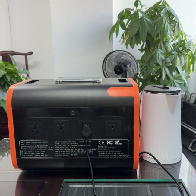 2200W Cheap Price Portable Power Supply Station 2500W Rechargeable Solar Portable Power Bank Portable Power Station