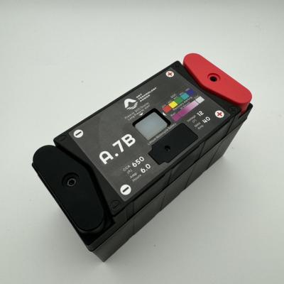 Cina 12V 6A Batteria di avvio per moto 12.8V Batteria al litio per emergenze all'aperto in vendita