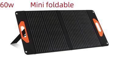 Cina Pannello di celle solari da 60 W per ricarica rapida 17.5V/3.4A DC Output Design pieghevole in vendita