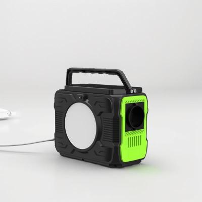 Cina DC1 2 uscita 12V-16.8V/6A Stazione di emergenza portatile di stoccaggio dell'energia per esterni in vendita