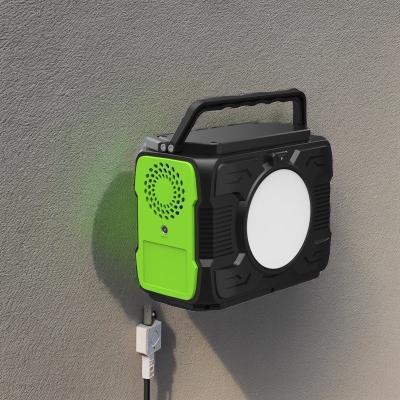 Cina DC1 2 uscita 12V-16.8V/6A Stazione di emergenza portatile di stoccaggio dell'energia per esterni in vendita
