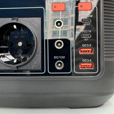 Cina Generatore solare portatile da 6 kg 600W 50Hz 60Hz 600 Watt in vendita