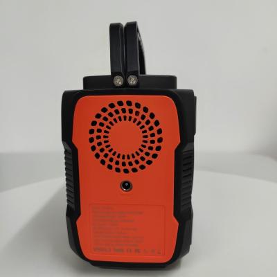 China Luz LED de 4W e saída de corrente alternada de onda modificada em gerador solar portátil de 200W à venda