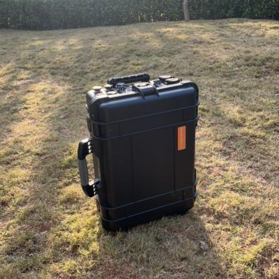 China Modo de transporte Rodinha de puxa portátil com poleia 3000W LiFePO4 Bateria BMS Central de energia solar à venda