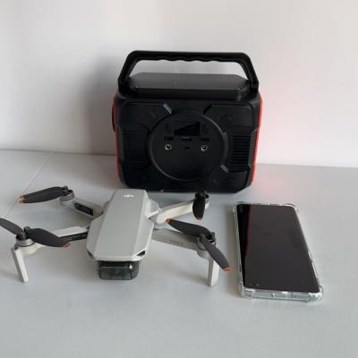 China 200W kleine multifunctionele draagbare mobiele elektriciteitscentrale voor kamperen en noodgevallen Te koop
