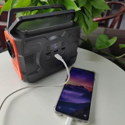 Cina Fornitore di alimentazione mobile esterno con potenza di uscita 200W e USB1/USB2 Esportazione 5V/2.1A in vendita