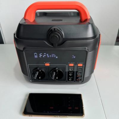 Cina 110/220V-50Hz/60Hz AC Output Batteria al litio LiFePO per centrale elettrica portatile domestica in vendita