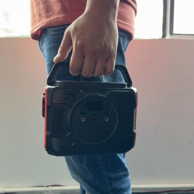 Cina Stazione solare portatile da 200W con S2X-173 e materiali resistenti alle intemperie in vendita