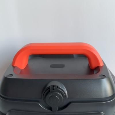 Cina LiFePO4 Battery Charging Bank 600W Potenza mobile con QC3.0 di uscita 18W e illuminazione LED 11W in vendita