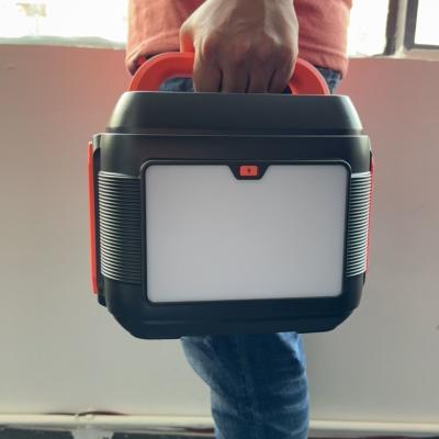Cina Centrale solare portatile all'aperto da 600W con presa AC e colore personalizzabile in vendita