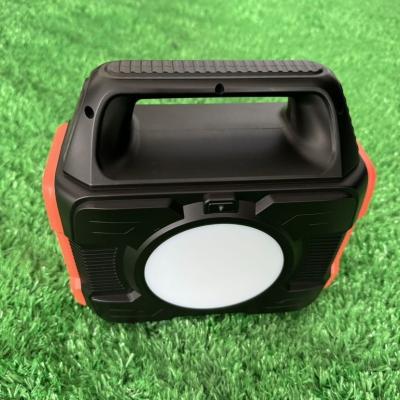 Cina Stazione di alimentazione portatile di 300W Uscita AC/DC per la casa all'aperto 110V/220V Potenza mobile in vendita