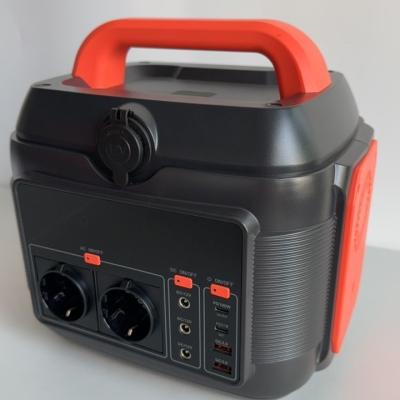 Cina Centrale elettrica portatile multifunzione 600W/576ah da 6 kg per campeggio all'aperto e emergenza in vendita