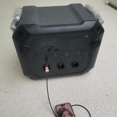 Cina 2500W uscita CA 3600W generatore solare centrale elettrica portatile per campeggio all'aperto / RV in vendita