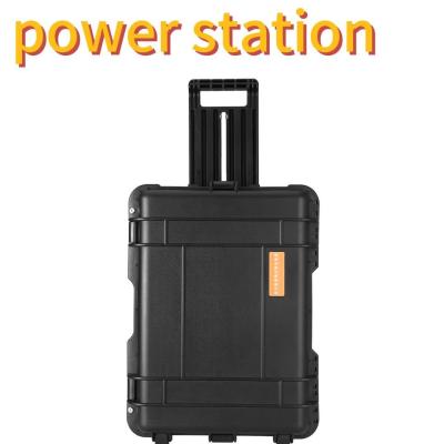Cina 220V/110V /3000W/4000W/UPS Pure Sine LiFePO4 Backup Battery Outdoor Camping Stazione elettrica portatile in vendita