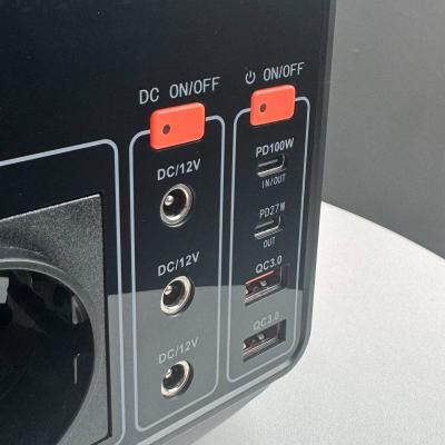 中国 110V/220V サポートポータブル電源ステーション 600W/1500W 出力とDC出力 12-13V 10A 販売のため