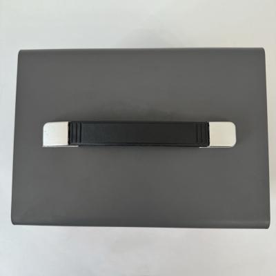 Cina Usb e uscita 12V DC Stazione di alimentazione solare mobile per campeggio all'aperto 300W/500W uscita in vendita