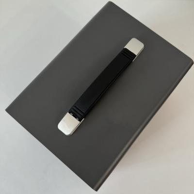 Cina Usb e uscita 12V DC Stazione di alimentazione solare mobile per campeggio all'aperto 300W/500W uscita in vendita