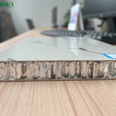 China 201 304 Stainless Steel Honeycomb Plate For Humid Coastal Areas for sale