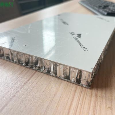 China Lightweight Modern Stainless Steel Composite Panel Withstands Extreme Weather Conditions for sale