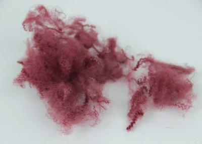 Cina Fibra di graffetta di poliestere rosso scuro solida di PSF 12D*64mm per il tessuto del Nonwoven del feltro in vendita