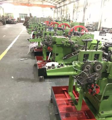 Cina La macchina di abbattimento e di scavo fredda del ribattino, due muore un tipo di quattro colpi in vendita