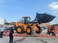 China High-Performance Wheel Loader Hyundai Durable Construction Machinery for sale
