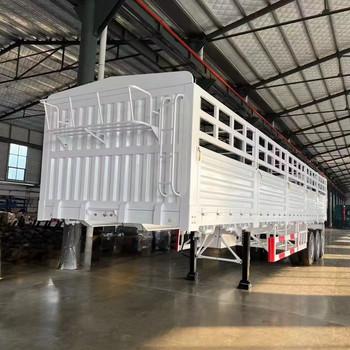 中国 高性能のフェンス半トレーラー 畜産動物と重荷の安全な輸送 販売のため