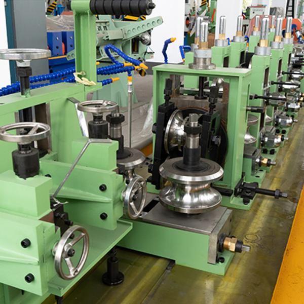 Quality Industry Tube Mill with 250KW High Frequency Power and Cold Cutting Saw/Friction for sale