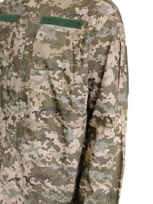 Cina Uniforme militare dell'esercito Woodland in tessuto misto poliestere e cotone, uniforme da campo militare in vendita