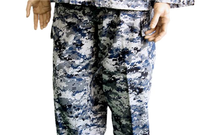 Iraq BDU Army Uniform trousers showing multiple pockets and belt loops