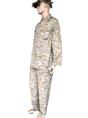 China Camouflagem de equipamento tático BDU Uniforme militar com vários bolsos grandes à venda