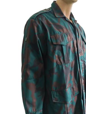 Cina Giacca e pantaloni mimetici Woodland per uniforme militare da combattimento BDU in vendita