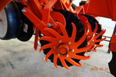 China 2015 Hot Sale Corn Seeder Machine, Maize Seeder, Farming Seeder, Agricultural Machinery for sale