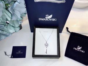 Cina 18K oro di marca gioielleria d'argento cuore lucchetto collana chiave pendente in vendita