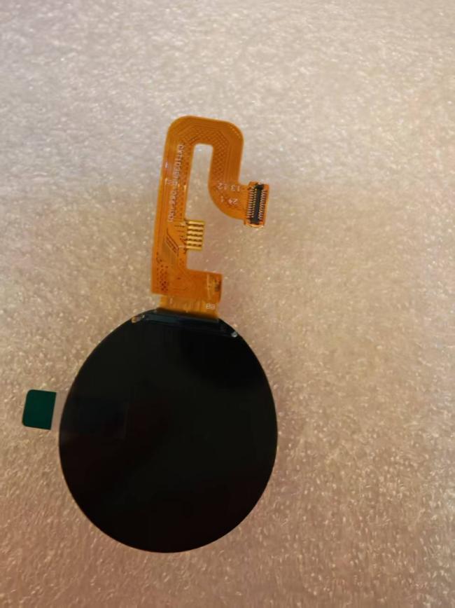 1.36 inch round TFT display close-up