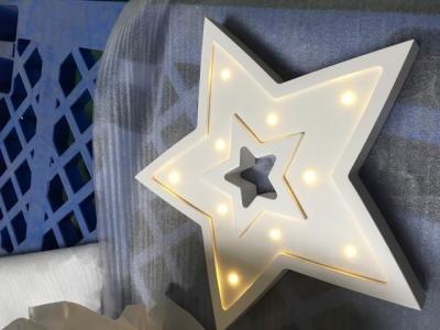 Cina Il LED di legno bianco accende le lettere per la decorazione della parete, lettere della tenda foranea del circo in vendita