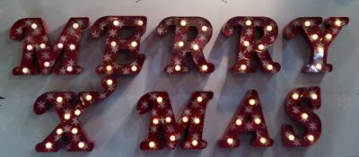 Cina Il natale/festa nuziale LED accende le lettere, lettere della tenda foranea accese annata in vendita