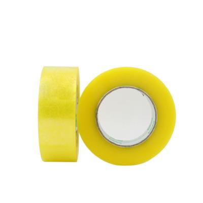 Cina bene durevole giallo trasparente del nastro di produzione cinematografica di sigillamento del cartone del nastro dell'imballaggio di Bopp di larghezza di 48mm in vendita