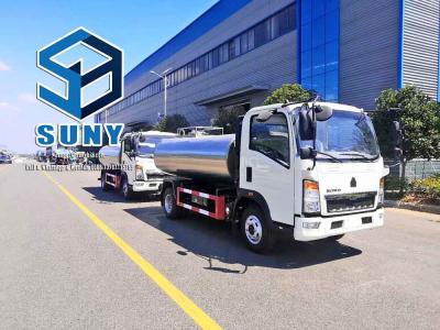 Cina 5000 L più piccolo veicolo di trasporto in autocisterna del latte del camion cisterna 4x2 dell'acqua di acciaio inossidabile di HOWO in vendita