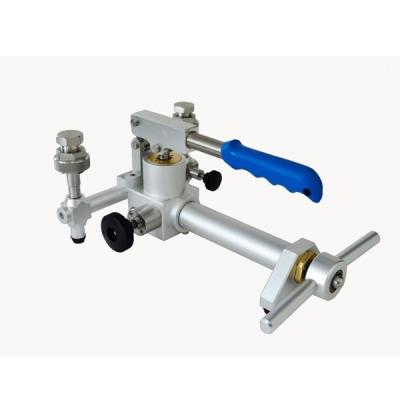China Anpassung der Auflösung 0.1mbar Luftdruckkalibrator mit Handpumpe zu verkaufen