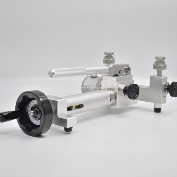 Quality Oil Medium HS705 Hydrostatic Pressure Test Pump with 0-700 bar Measuring Range for sale