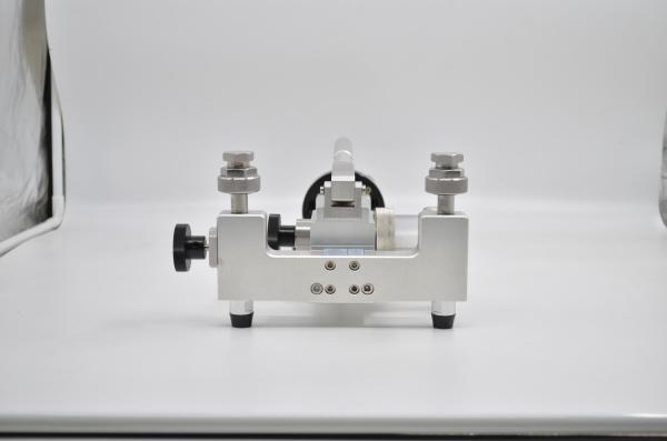 Quality Oil Medium HS705 Hydrostatic Pressure Test Pump with 0-700 bar Measuring Range for sale
