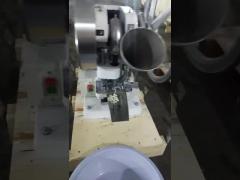 オートマティックシングルパンチタブレットプレス機 TDP 5 Fette圧縮機