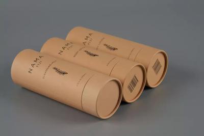 Cina imballaggio della metropolitana della lozione per il corpo 120ml, contenitore rotondo di carta riciclato per cura di pelle in vendita