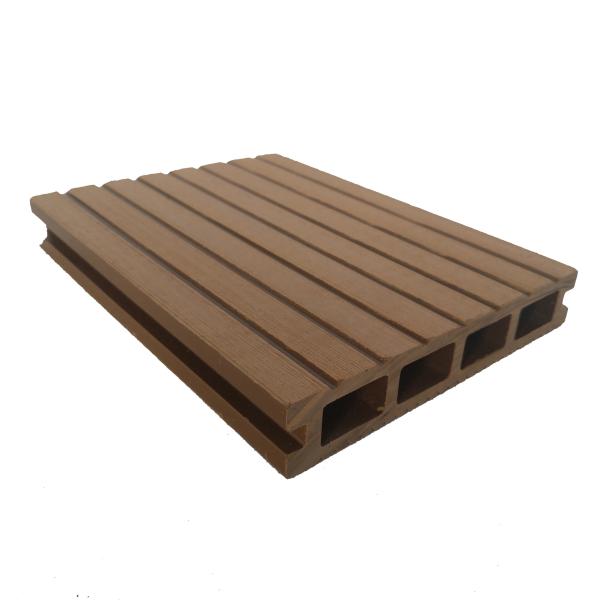 Quality Eco Friendly Fire Resistant WPC Decking Flooring Waterproof Composite Wood Deck with UV Protection for sale