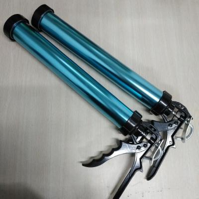 Cina Pistola a spruzzo per presellatura di alluminio a 16 pollici della metropolitana 600ml con la maniglia della colata del ferro in vendita