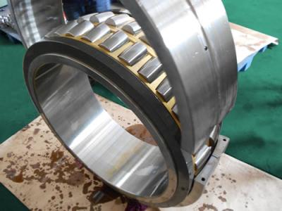 China Split bearing,spherical roller bearing BS2B243268 for sale