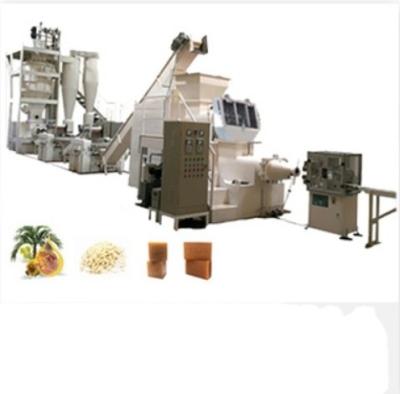 China Máquina da fatura de sabão 3000-4000 quilogramas pela linha completa óleos básicos do sabão de barra da lavanderia da hora e saponification da soda cáustica à venda