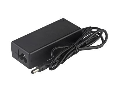 Cina Adattatore da tavolino di alta efficienza IP44 12v di ETL per le lampade fluorescenti del LED in vendita